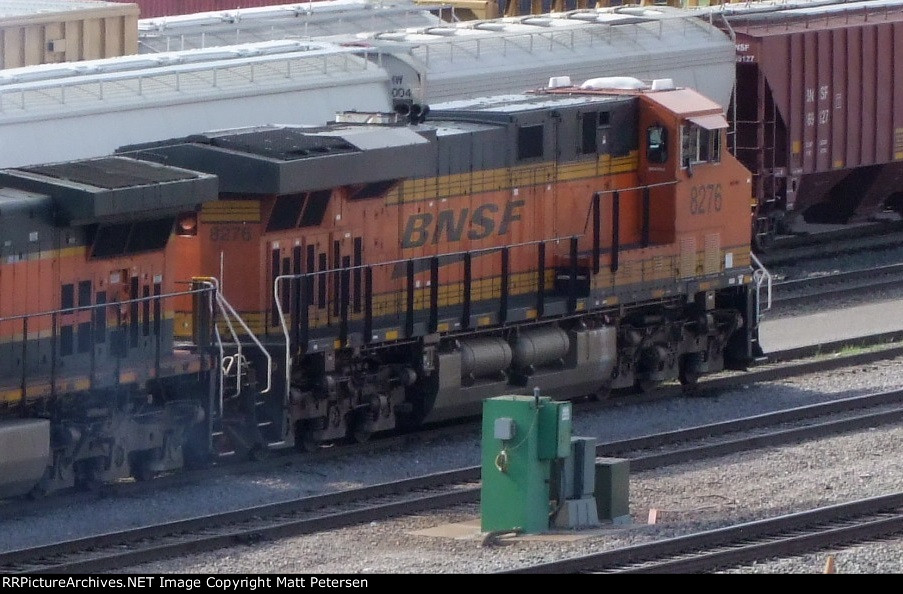 BNSF 8276